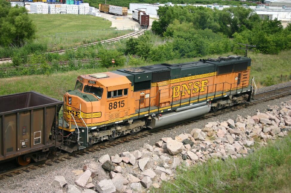 BNSF 8815